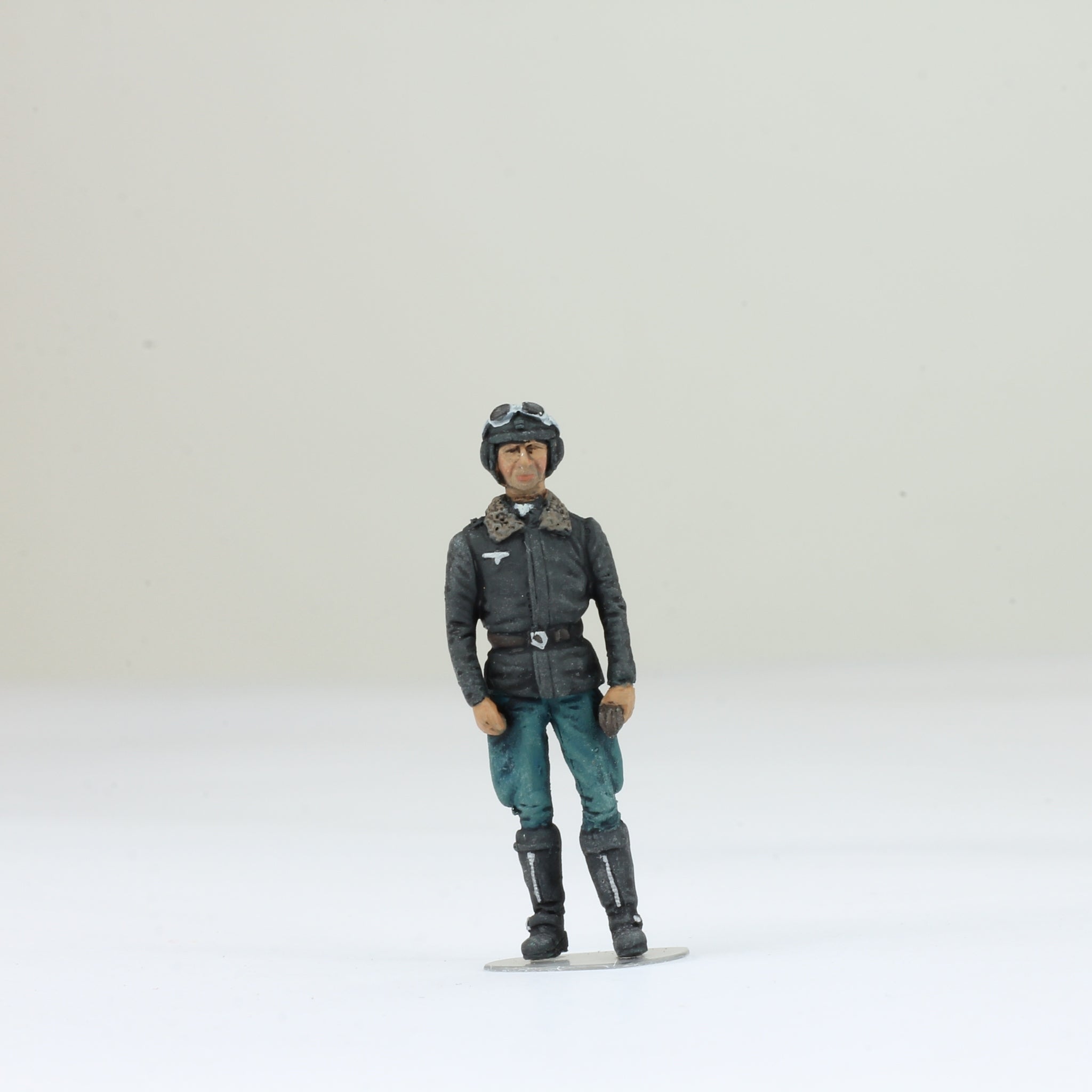 ProPainted 1:48 German Luftwaffe Fighter Pilot World War II – ProBuiltModel