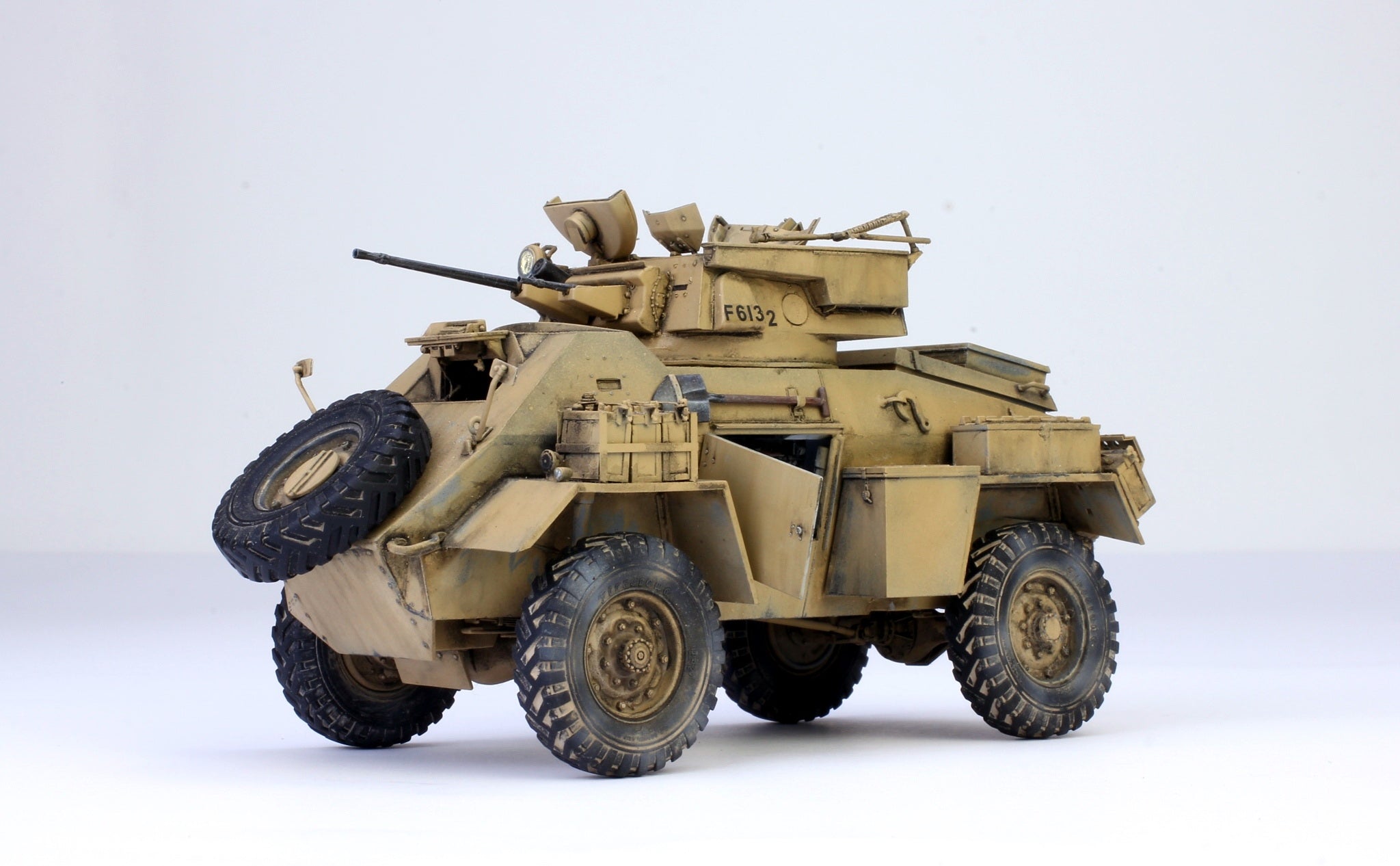 ProBuilt British Humber Armoured Car MK.II WW2 1:35 scale ratio ...