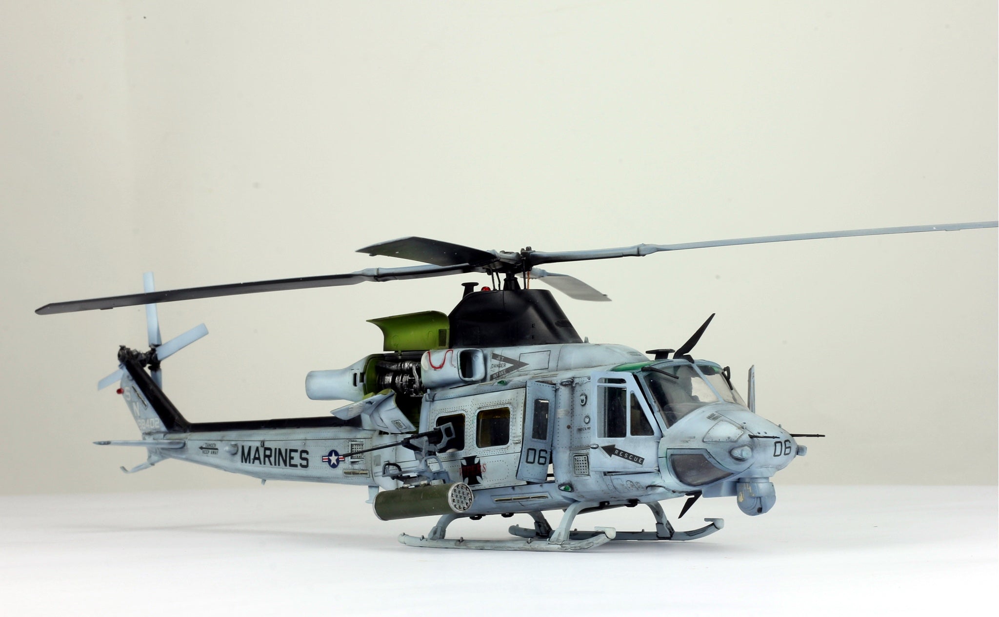 PreOrder 1:48 ProBuilt UH-1Y Venom Helicopter Model | Kitty Hawk Kit ...