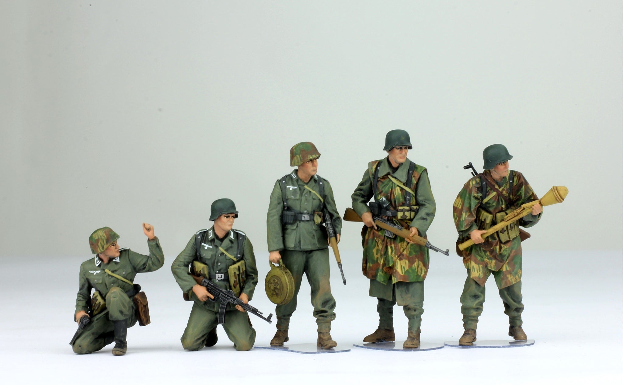 Set 05 ProPainted Figures of German Infantry, Late WW2 – ProBuiltModel