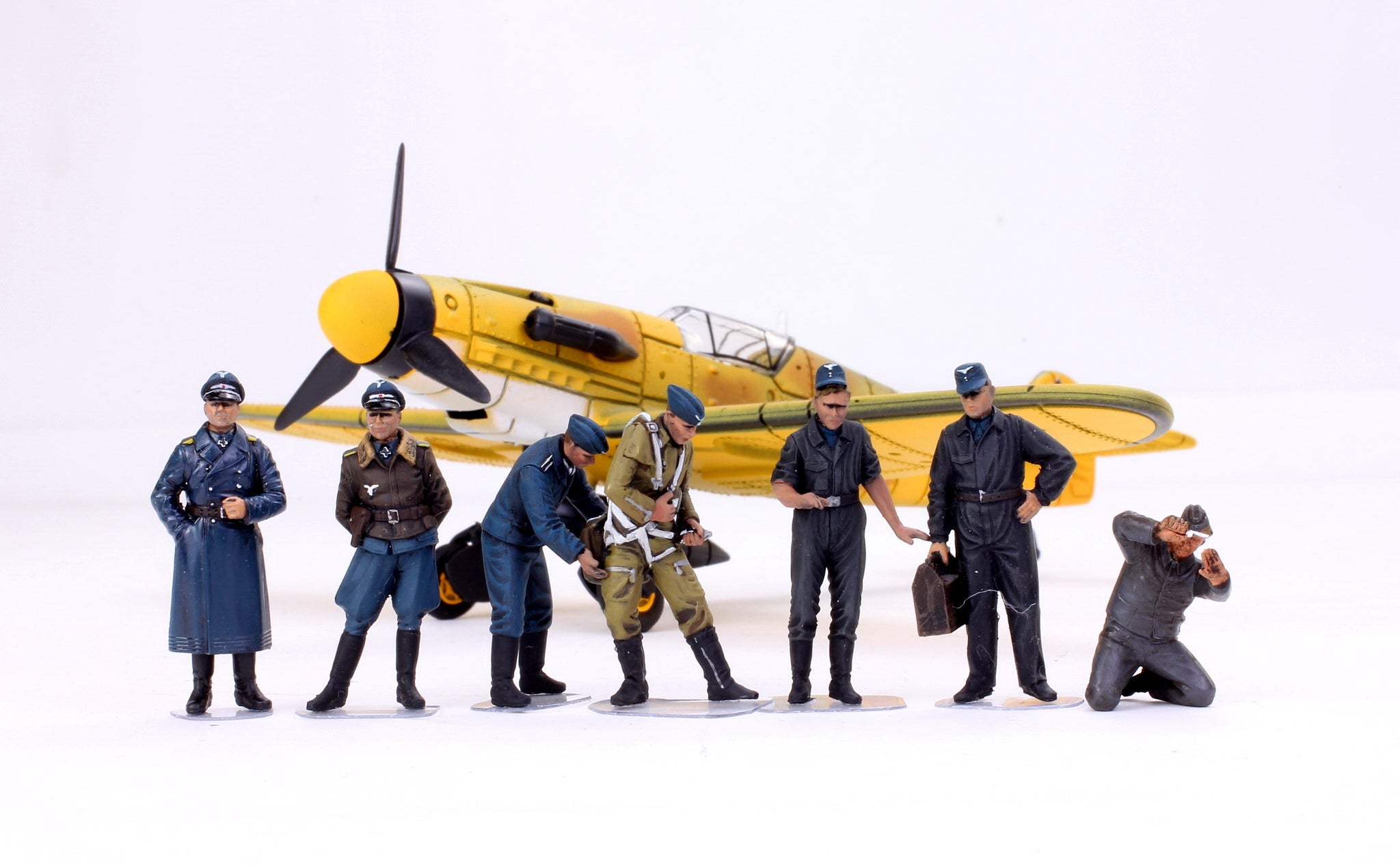 Pro-Painted Set 2 German Luftwaffe Pilots & Crews (7 figures), 1:48 Sc ...