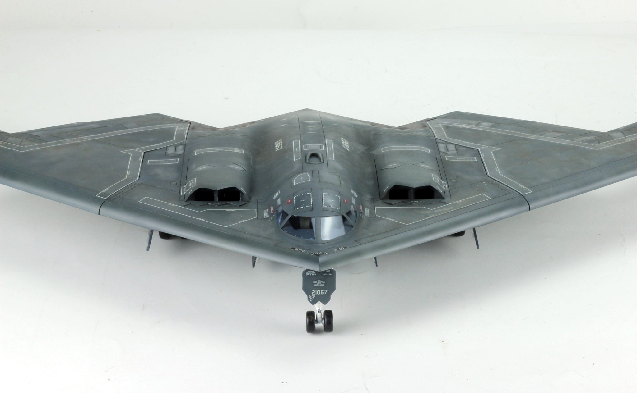 Preorder 1:72 ProBuilt USAF B-2A Spirit Stealth Bomber with GBU-57 MOP ...