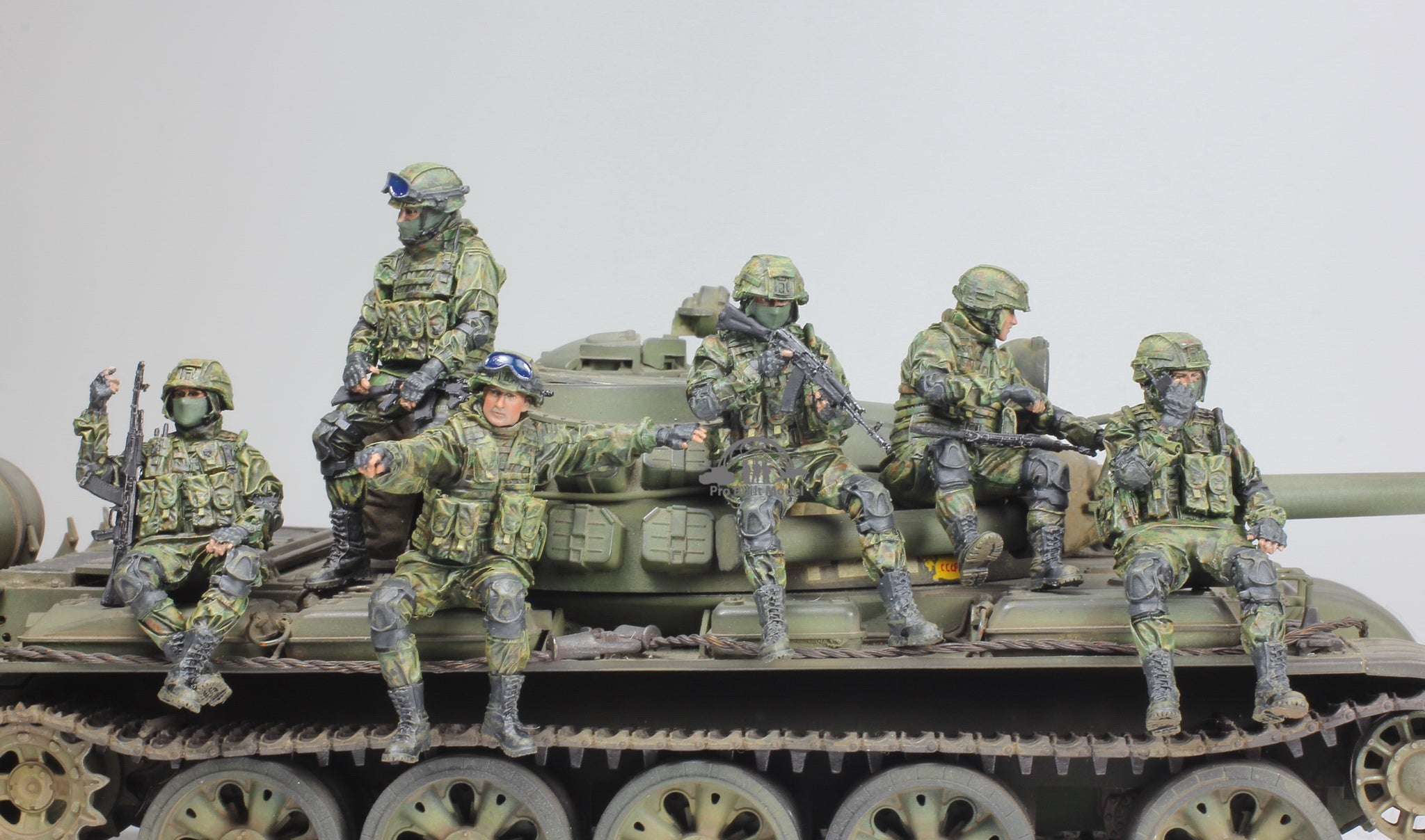 Modern Russian Tank Riders (06 figures), 1/35 Scaled Ratio, Modern War ...
