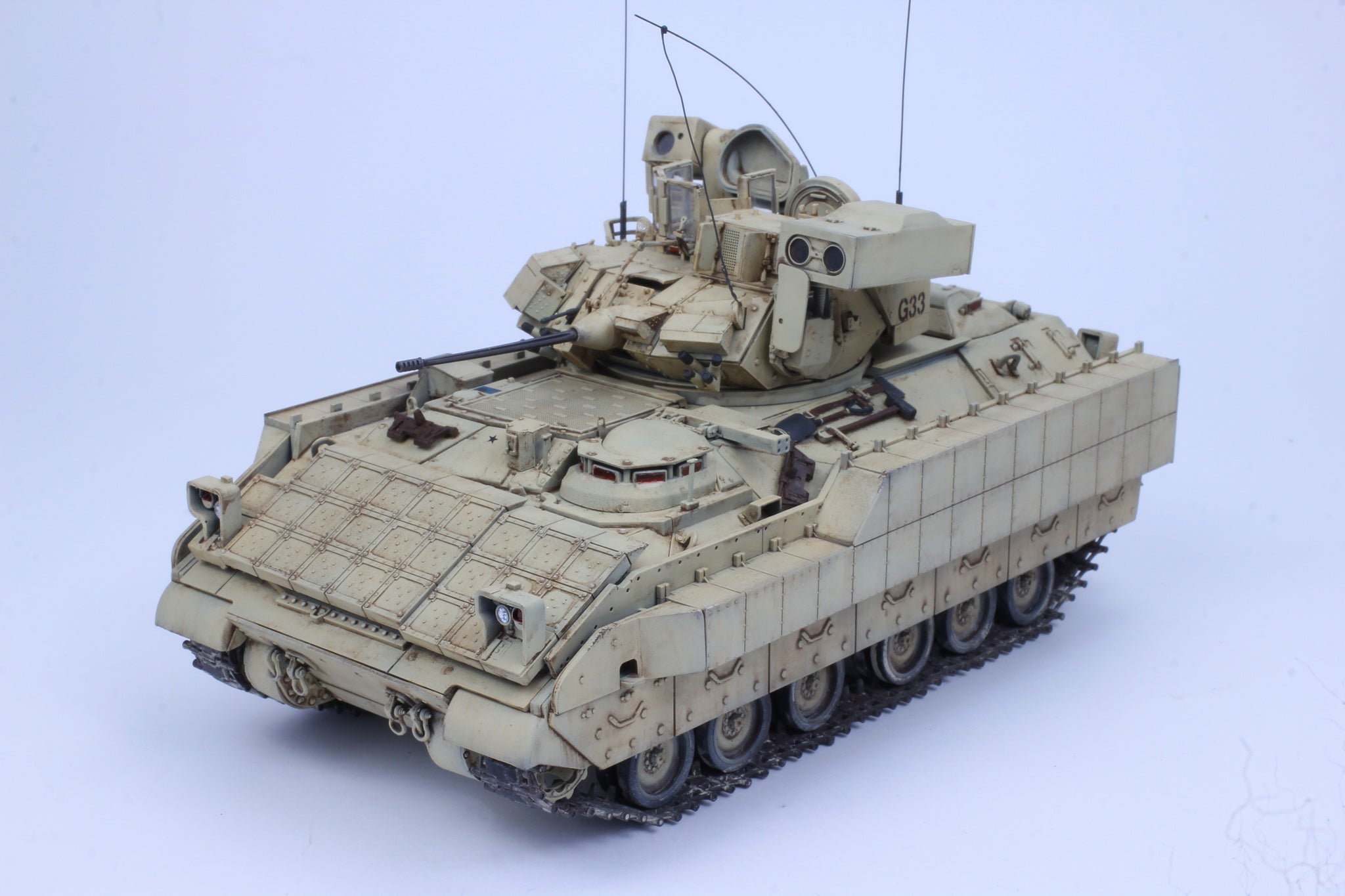 US M3A3 Bradley CFV 1:35 scale ratio, Manufactured by Orochi, Modern w ...