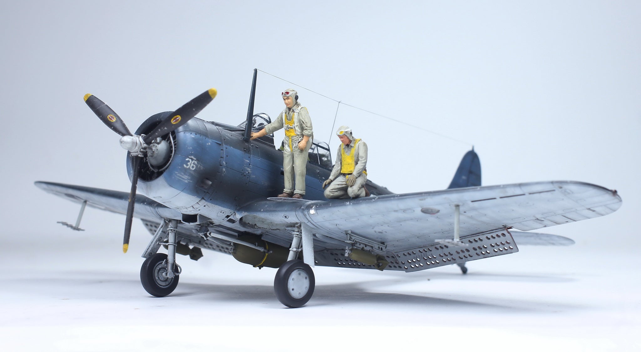 USN Douglas SBD-5 Dauntless Dive Bomber Aircraft /w 02 Pilots in WW2 1 ...