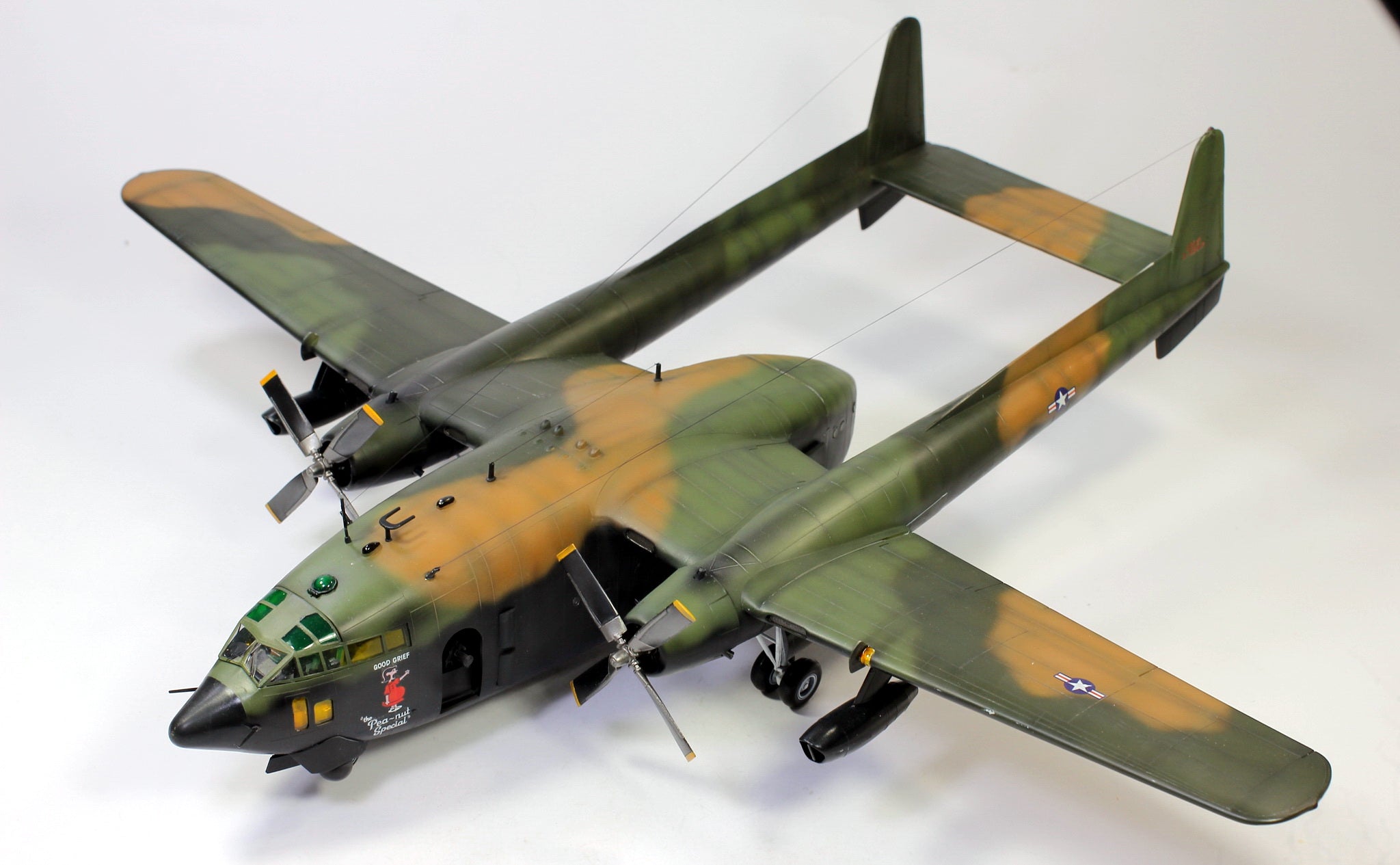 USAF AC-119K Stinger Gunship in Vietnam war 1:72 Pro Built Model ...